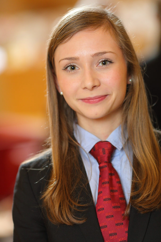 Jennifer Göller – Das Theaterhotel